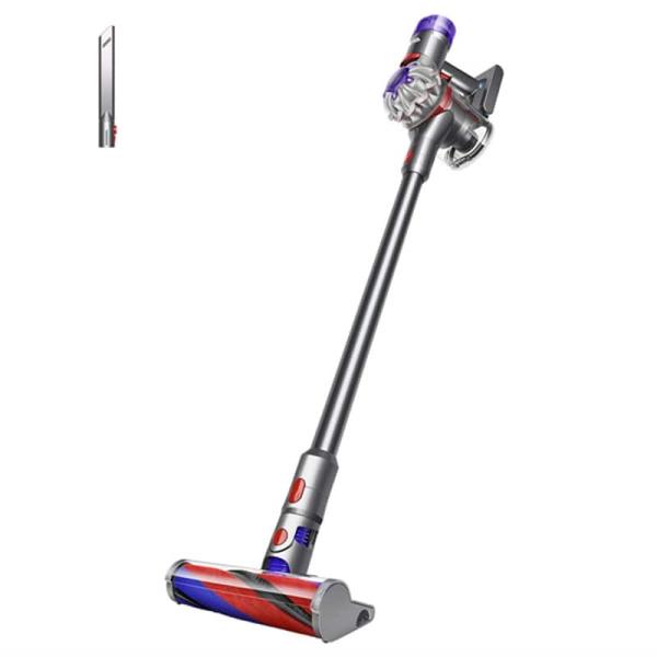 【発売日：2026年08月06日】dyson（ダイソン） Dyson V8 Slim Fluffy（国内正規品） SV25 SLM 【数量限定・未開封新品在庫】・小さく軽いクリーナーヘッドでパワフルにゴミを吸い取ります。