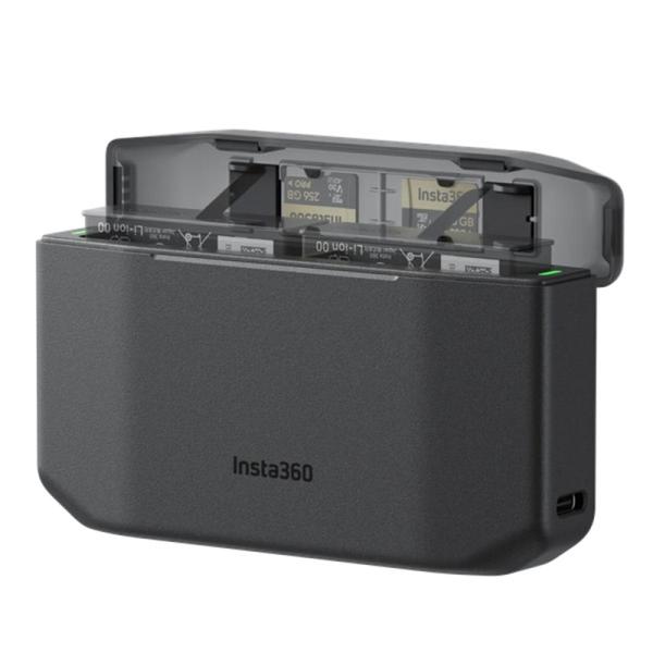 【発売日：2026年08月12日】insta360（インスタ360） X6　急速充電ハブ CINSBBXB-01 ・予備バッテリー2個とカメラ本体のバッテリーを同時に充電できます。<BR>・内蔵USB-Cケーブルを、モバイルバッ...