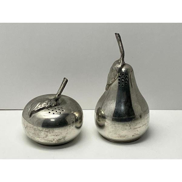 Vintage Hanle Kirk Pewter 塩胡椒入れ 錫製品 置物ブランド　　Kirk Pewter by Hanle商品名　　　塩胡椒入れカラー　　　シルバー素材　　　　錫テイスト　　アンティーク・クラシック、北欧、北欧モダンサ...