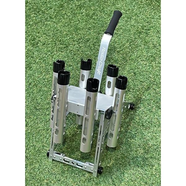 ・6本収納タイプ。・細部にまで軽量化を図ったアルミ構造。・折りたたみ可能なコンパクト設計。・任意にハンドル向きを変えられる リバーシブルハンドル。・コンパクトに収納可能な ハンドルホルダー。・安定性を向上させる アウトリガー。