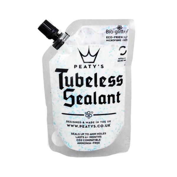 PEATY'Sのチューブレスシーラントは、アンモニアを含まず、危険性の少ない、ラテックスベースのチューブレスタイヤコンパウンドです。温暖な気候下のタイヤ内で最大6か月間持続し、タイヤ内で膨らむことはなく、水で簡単に洗い流す事が出来ます。 独...