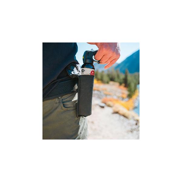 1975年アメリカで創業、実績と高い信頼性を確立している老舗の護身スプレーブランド。すぐ取り出せる位置に装備する！クマと遭遇したときにベアスプレーをすぐ使うためには、常に身に付けて利き手で取り出せる状態にしておくことが重要です。オプションの...