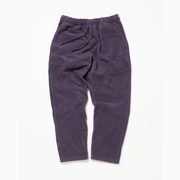 ・『ROKX CLASSICS』からイージーパンツスタイルのフリースパンツ登場！・厚みのあるフリース生地を採用・ゆったりテーパードのシンプルディティール・ウエストはリフレクタータイプのドローコードイージーパンツとして穿きやすいゆったりシルエ...