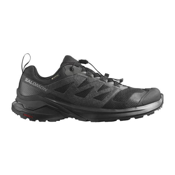 グリップと快適さ、安定性、防水性、そして果敢な精神が一つになった X-ADVENTURE GORE-TEX は、足場の不安定なトレイルでこそ本領を発揮します。あなたの冒険心を解き放って、家の近くから未知の領域まで、とにかく外に出かけて探検を...