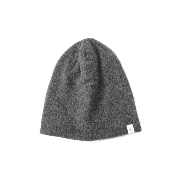細くて軽いアンゴラをミックスし、しなやかで柔らかな風合いのニット帽。カシミアを上回る細い繊維が、上品で優しい色合いを生み出します。Quality:Wool 50％, Angora 40％, Nylon 10%Size：54-58cmBrim...