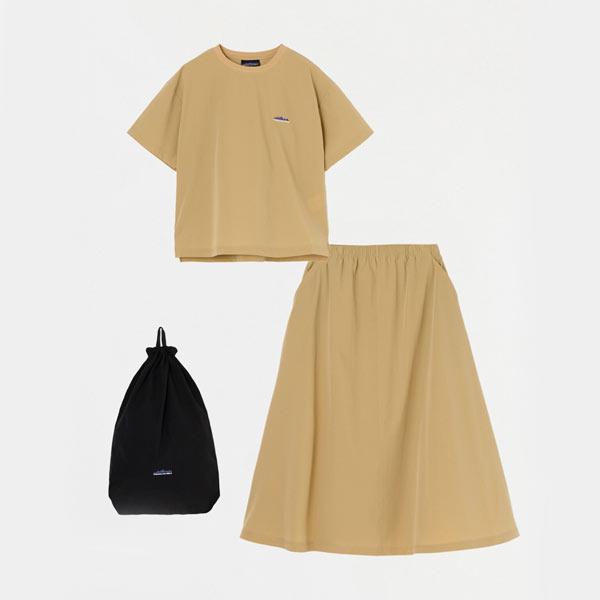 ■DETAIL　POINT落ち着いた大人な色展開が魅力のTシャツとフレアスカートのセットアップ。Tシャツはボックスシルエットで身幅にゆとりがありつつ、ショート丈なのでどんなボトムスに合わせても好バランス。フレアスカートは気になる腰回りをカバ...