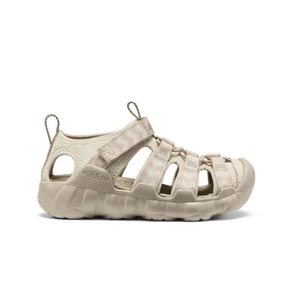 The maximal hybrid sandal. 圧倒的な人気を誇るベストセラーモデル、Kids Newport H2のアップグレードバージョン。最上級の履き心地を提供する新開発のソールユニットを採用し、普段履きはもちろんの事、アウトド...