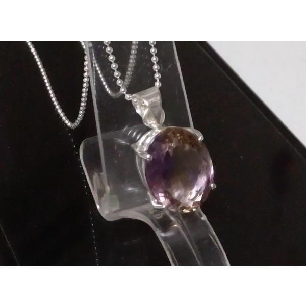 ★サイズ：トップの大きさは、縦約18×横約12.6ミリ×厚さ約10.1ミリです。★アメトリン1石の大きさ縦約16.2×横約12.6ミリx厚さ約10.1ミリです。★チェーンはシルバー925ボールチェーン1.2×45cmです。★素材：シルバー9...