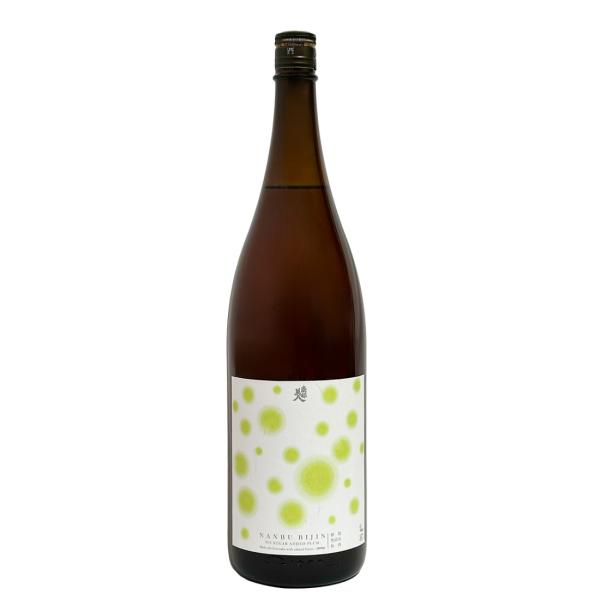 原材料：清酒（全麹仕込み純米酒）、梅アルコール度数：9度容量：1800mlおすすめの飲み方：冷や・ロック南部美人の梅酒は、糖類を一切加えず、甘味を強めた梅酒専用の全麹仕込みの純米酒に、岩手県産の梅を低温で漬け込み造ります。糖類を使用しなかっ...