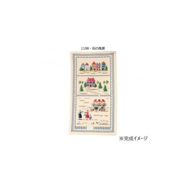 ヨーロッパの何気ない日常を切り取ったクロス・ステッチキットです。まるで絵画のような存在感でお部屋を美しくセンスアップします。