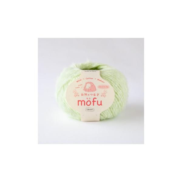 お洗濯OKで、もふもふの風合いも損ないません。綿を起毛させているから、お肌の刺激になりにくく、起毛糸のちくちくが苦手な方にもぜひお手にとっていただきたい優しい糸です。定期的に洗いたい肌に触れる普段使いのアイテムに適しています。