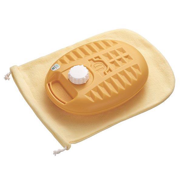 ●軽く持ち運びがしやすい、手軽に使える湯たんぽです。■サイズ：27.5×21.8×8.5cm■容量：約1.8L■材質：本体/ポリエチレン、ふた/ポリプロピレン、パッキン/天然ゴム、袋/ポリエステル■生産国：湯たんぽ本体/日本、湯たんぽ袋/中...