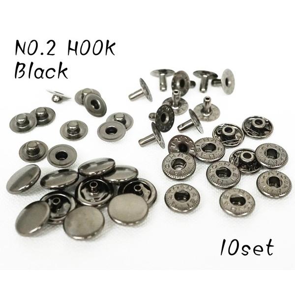 〇サイズ：頭-直径11.4mm 頭部分の足の長さ2.2mm(付け根まで測定すると3mm), ホソ(足)-長さ6mm, バネ-直径10mm, ダボ-直径9mm 〇素材：鉄〇カラー：ブラック(黒ニッケル)〇個数：１０個【HATO】のロゴが入って...