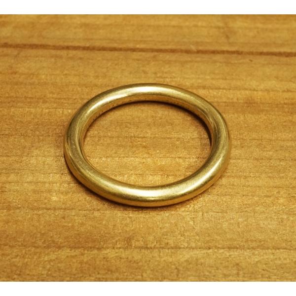 ○材質 真鍮○カラー 真鍮色〇サイズ 内径30mm 外径39.2mm 線形4.6mm 厚み4.3mm※内径30mm規格ですが、測定場所や生産ロット(鋳物の為)により、29mmのものもございます。※ご了承の上お買い求め下さいませ。〇個数　1個...