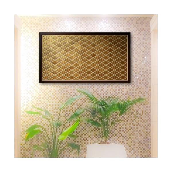 組子細工(組子)に色彩を求めた新発想の額装壁飾り(アートパネル)です。ヒノキのフレームに色彩と表情の豊かなファンシーペーパーを使いました。木材の葉を使うのとは別種の、カラフルさ、輝きをお楽しみいただけます。■ 商品分類伝統工芸 組子細工 和...