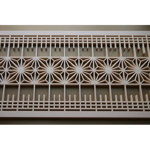 玄関やサイドボード上の壁面、室内引き戸の上の小壁などにぴったりな組子の欄間調インテリア壁飾り日本の伝統工芸としての組子細工は、欄間や襖、障子などの和風建築に欠かせない日本美の空間を演出してきました。<br>※ お客様へのおもてな...