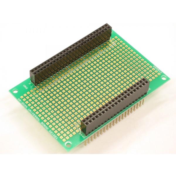 CPUボードの上に、PC／104用コネクタで重ねて使用するユニバーサルボードです。複数枚の重ねが可能で、重ねてもCPUの信号線はそのままユニバーサルの上にでています。LFYBシリーズ専用の拡張ボードで、ユニバーサルエリアに自作回路を作成でき...