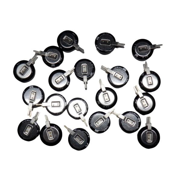 注文数1で20個です。直径12mm、厚さ5mm、リード間5mm。