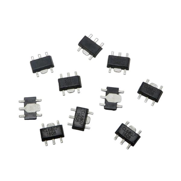 注文数1で100個です。※SOT89-5Lパッケージで小さいのでお取り扱いにはご注意下さい。