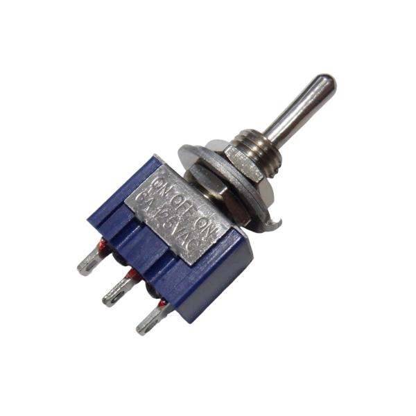 注文数1で1個です。ON-OFF-ONタイプのトグルスイッチです。