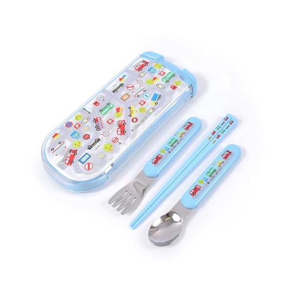 カジュアル集まれいろんなくるま/-/N5800570・Color:集まれいろんなくるま・持ち運びしやすいカトラリー3点セットお箸、スプーン、フォークの3点セットが、持ち運びに便利な専用ケースに入った定番のトリオセットです。幼稚園や小学校の食...