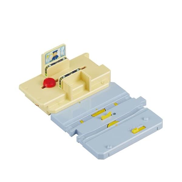C TOMY・電池は使用しません。