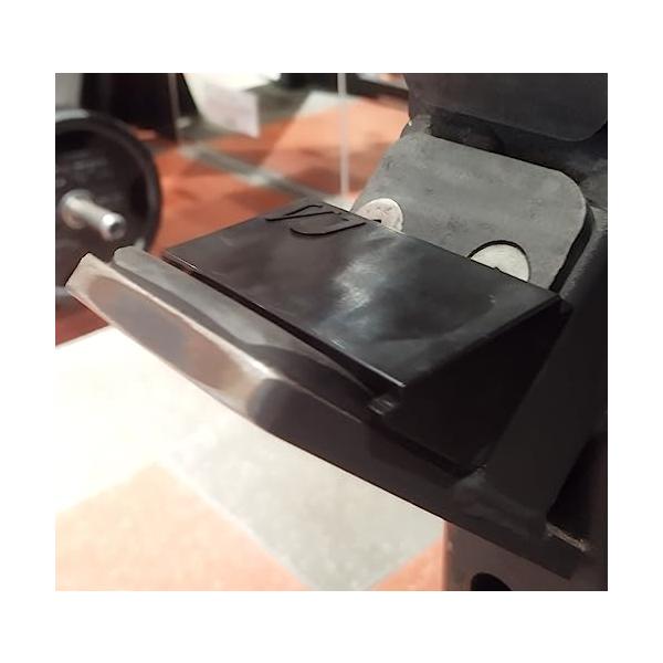 コンパクト・ラックアウトでの負担を大幅に軽減・エレイコ等競技用ラックであるローラータイプのフック並に左右の位置調整が軽く動かせます・ベンチプレス、インクラインベンチプレスは勿論スクワットでも使用できます・コンパクトで持ち運びも容易使用方法も...