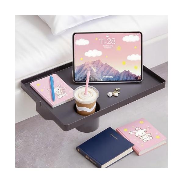 ブラック/Medium/w1・調整可能 サイズ：約38.99*24.5*8.5cm。クランプは調整可能で、ベッドサイドトレイがはまるベッドフレーム側のレールの最大幅は4cm（1.5インチ）で、ほとんどのベッドに適しています。・高品質高級な材...