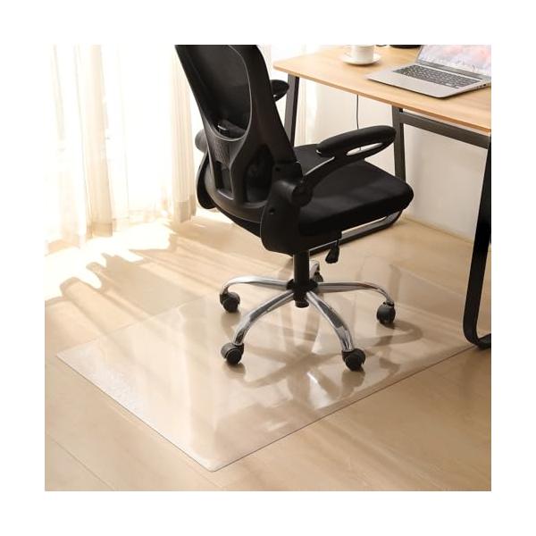 モダン1.5mm/80x100cm/-・Size:80x100cmColor:1.5mm・床を傷つかない チェアマット:椅子が動いている間にキャスターが床を傷つける，このPVC製のチェアマットがあれば、床への傷や汚れからしっかり守ってこれら...