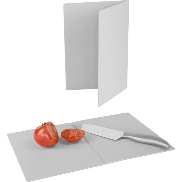 【抗菌仕様なので雑菌の繁殖を防ぎ安心して使えます。】【パタっと畳めばちょっとした隙間に収納できます。】【生肉用、生魚用、野菜用など複数枚持ちにも最適です。】