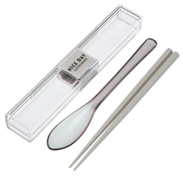 【カチャカチャ音を防止するユニットホルダー付です。】【ケースから箸が取り出しやすい設計になっています。】【一体式でお手入れが簡単です。※食洗機対応です。】