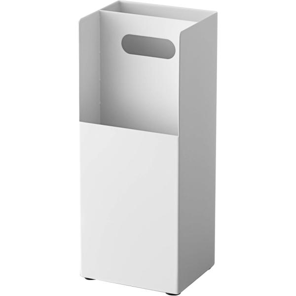 【フローリングワイパーと取替えシートをまとめて収納！】【立てて収納することで使いたい時にすぐに取り出せます】【仕切り板部分には持ち手になる便利な穴が空いています】