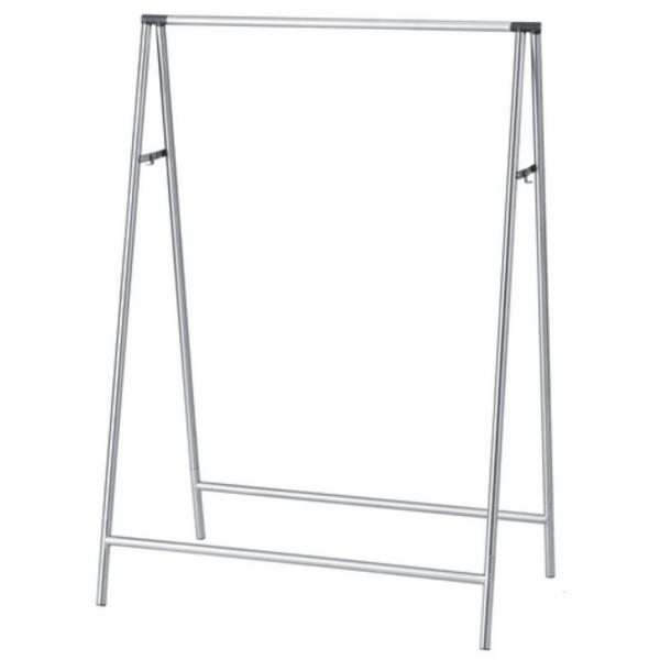 【さっと横から通すだけで干せる形状。】【一人暮らしの女性でもスムーズにふとんが干せます。】【洋服掛けとしても使用できます。】