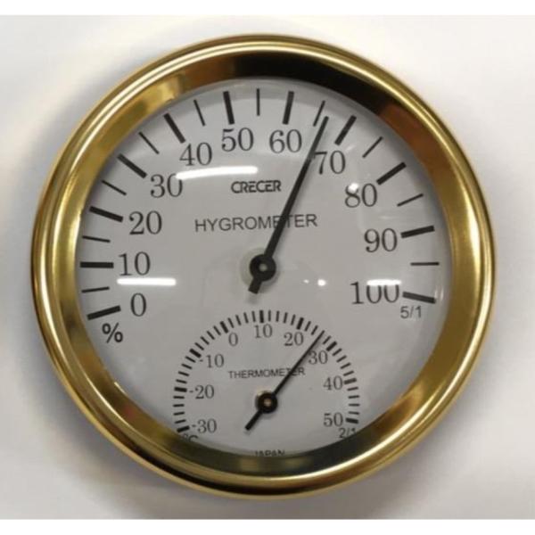 【温度は-30℃〜50℃。湿度は0〜100％まで測定。】【背面に壁掛け用の穴付き。】【安心の日本製。】