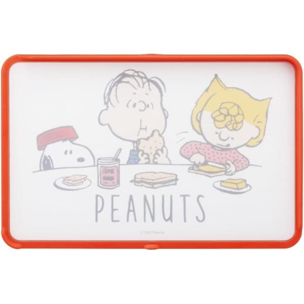 大好きなキャラクターのまな板でお料理が楽しい！両面使えて食材がこぼれにくい抗菌両面ガード付きまな板！両面ともガード付＆柄入りで、裏表同様に使えます！