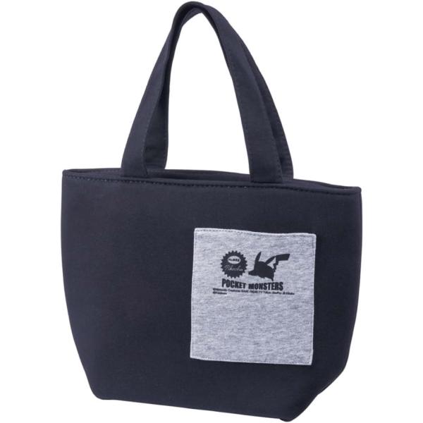 外側のポケットが可愛い保冷バッグ！布地がなんともおしゃれ！内側がアルミ蒸着仕様なので保冷効果もあります。お弁当の袋としてはもちろん、ちょっとしたお出かけやお買い物にもオススメ！