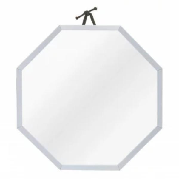 【シンプルで部屋に置いてもインテリア感覚を楽しめます】【紐で壁に掛けるタイプです】【フレームはアルミニウム製なのでサビにくいです】