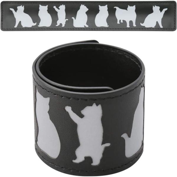 かわいいネコの反射板で夜も安心！光が当たるとネコの形が反射するベルトです。大人が持っても高級感がでるよう革風の素材でバッグやリュックに付けられます。ベルトはリュックに付けておいて、ランニングなどをするときに手首に付け替えたりできる便利なスラ...