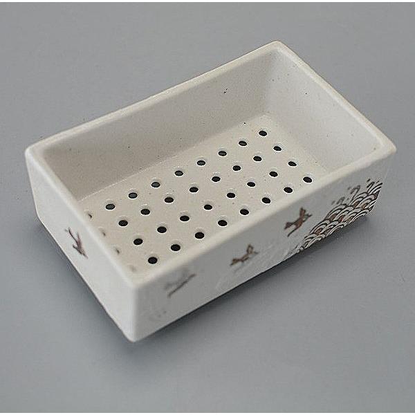 本体φ16×10cm    高さ5.8cm多少のゆがみはご容赦ください。