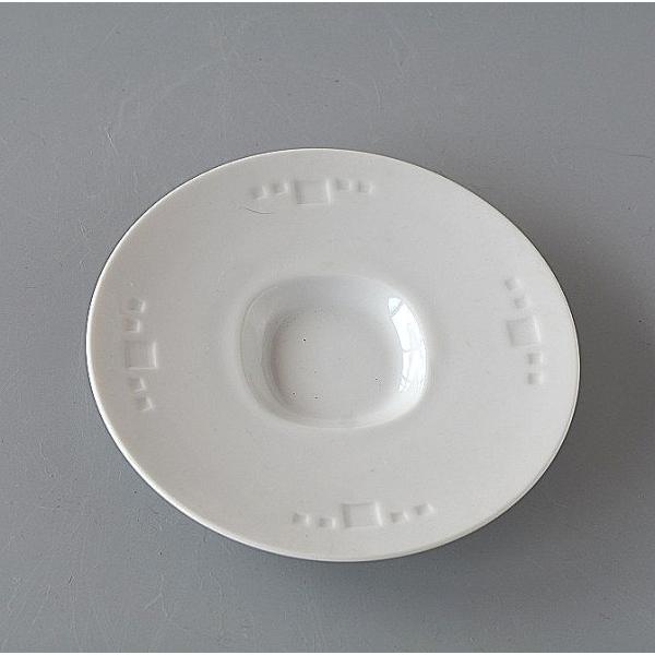 サイズ○φ15×H2cm○200g○磁器○国産品○食洗機・電子レンジOKスプーンは付属しません。