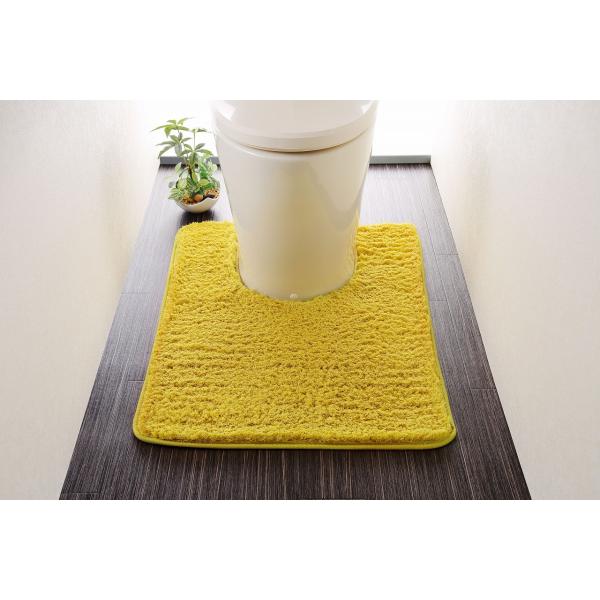 ふわふわうもこもこの足ざわりぎっしり詰まった毛足は足を優しく包み込んでくれます。ふっくらとした生地にウレタンフォールを中わたに使用しているため寒い冬場も温かく足触りよくご使用いただけます。ロングとジャンボは耳部分が長く便器の横までしっかりカ...