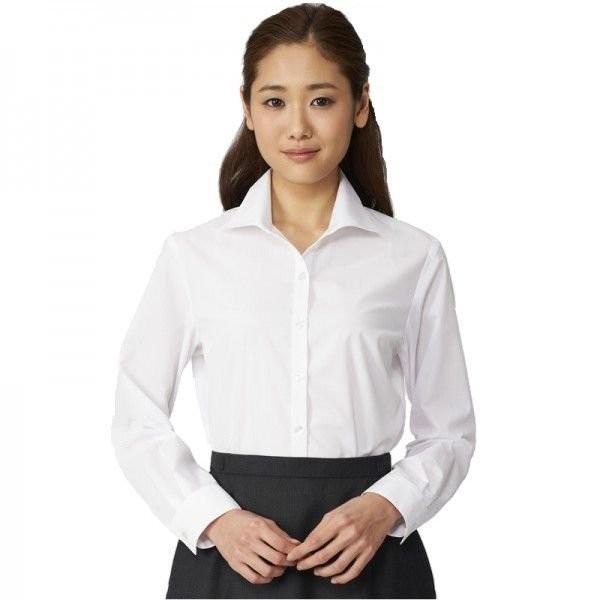 デコルテラインを美しく魅せるイタリアンカラーの長袖ブラウス。薄手だから、重ね着してもスッキリ。サイズも小さいサイズから大きいサイズまで幅広くお取り扱いしているので、どんな方にもご着用いただけます。ナチュラルなストレッチ入りなので、動きやすい...