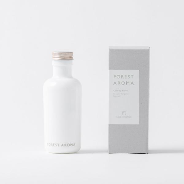 【内容量】130ml【個装サイズ】高143×横55×奥行56mm【成分】エタノール(植物抽出)、水、精油(クスノキ、ベルガモット、パチュリ）、乳化剤＜注意事項＞●使用中は転倒を防ぐため安定した場所に置いてください。●本品は飲み物ではありませ...