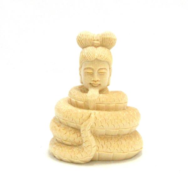 【工場直販のため低価格にて提供】【総高約8cm、幅約6.5cm、奥行き約6cm】　宇賀神宇賀神王陀羅尼経などの説から、蛇を宇賀神とし、人頭蛇身の形でで幸福・金運・五穀豊穣・水の神様とされる。龍神の一種で、古代から米蔵のネズミを退治してくれる...