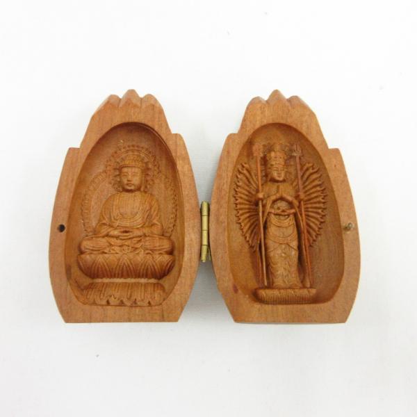 【工場直販のため低価格にて提供】【高さ8cm、最大直径5cm】※下部にヒビあり合掌仏片方に仏、もう片方に我が身を供うる仏を合掌の手中に彫ったもの。株式会社栗田こだわり仏像専門店(旧：栗田貿易株式会社)