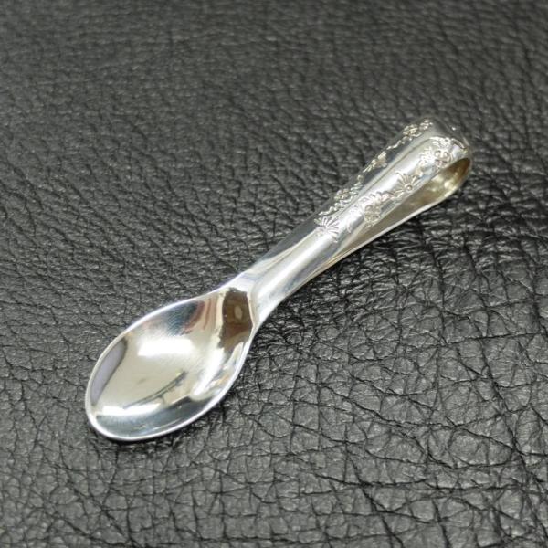 ■インディアンジュエリー（TJW作）STERLING　シルバーベビースプーン　■サイズ全長　約8.8cm幅　約2cm厚さ　約1.8cm※シルバーアーティストによる手作りの作品になります。※※１点モノになりますので、気になったかたはお早めに！※