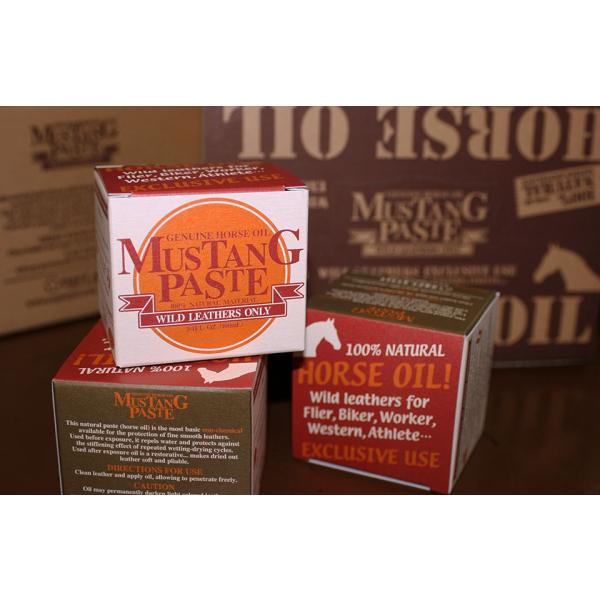 （レザーメンテの最高級品）マスタングペースト MUSTANG　内容量：100ml 色：無色 動物の脂をそのまま革に塗っていたという「古き良きレトロアメリカン時代のシンプルなレザーメンテナンス方法」を現在に蘇らせ提案しているレザーメンテナンス...