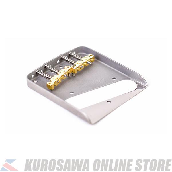 職人の手で設計され、最高品質・非腐食性の素材を用いて機械加工を施しています。