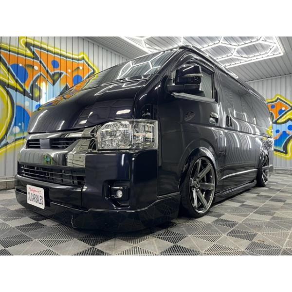 〈支払総額 表示車両CCC〉2.7 スーパーGL ワイド ロング ダークプライムII ミドルルーフ 4WD/トヨタ/ハイエースバン/全国配送OK!追加カスタムOK!R.4(2022)年/19,000km/保証付き◆装備パワーステアリング/パ...