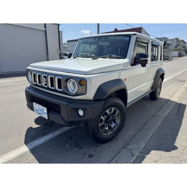 〈支払総額 表示車両CCC〉1.5 FC 4WD/スズキ/ジムニーノマド/ワンオーナー 禁煙車 セーフティサポートR.8(2026)年/27km/保証付き◆装備パワーステアリング/パワーウインドウ/エアコン/ABS/エアバッグ/横滑り防止装...